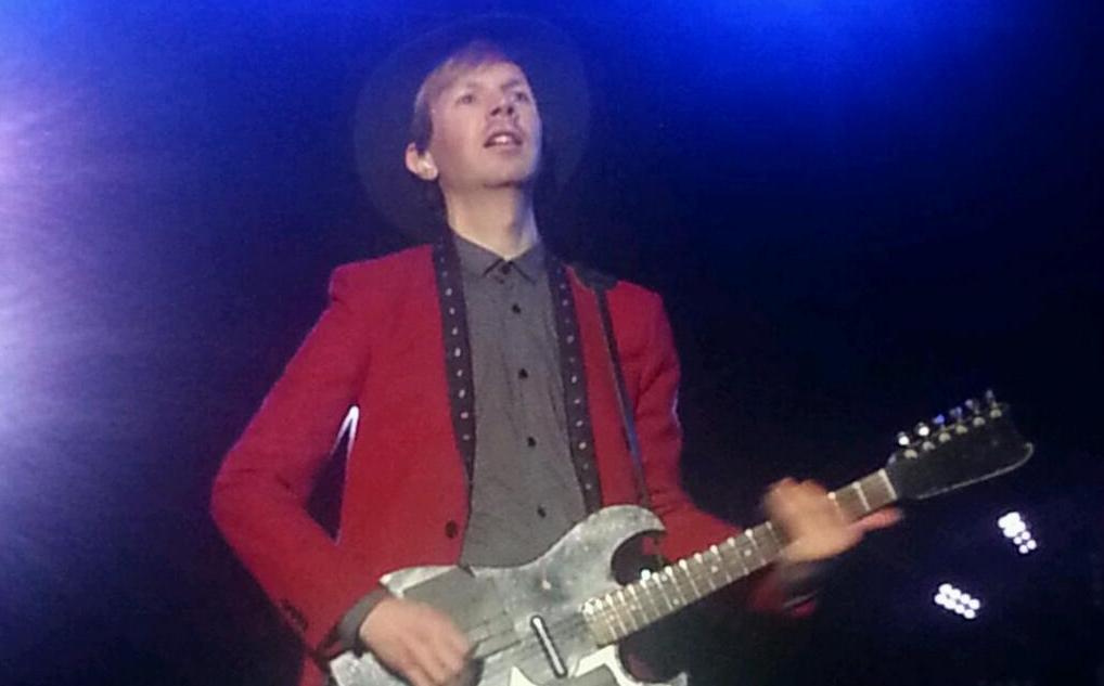 Beck Song Reader CD Out July 29th featuring Jack White, Tweedy, many ...